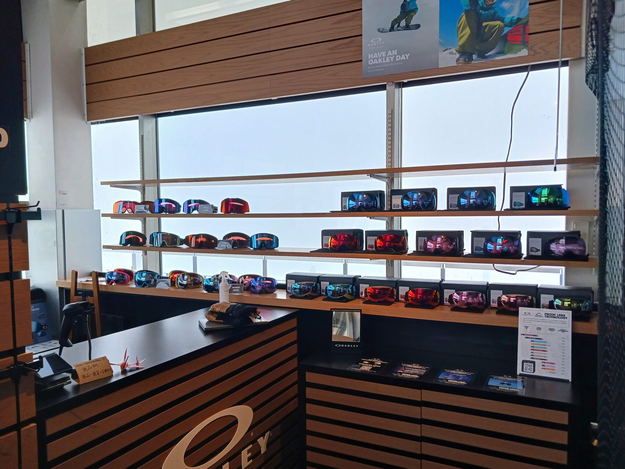 OAKLEY BASE（オークリーベース）12/20より営業開始！ | 白馬八方尾根スキー場